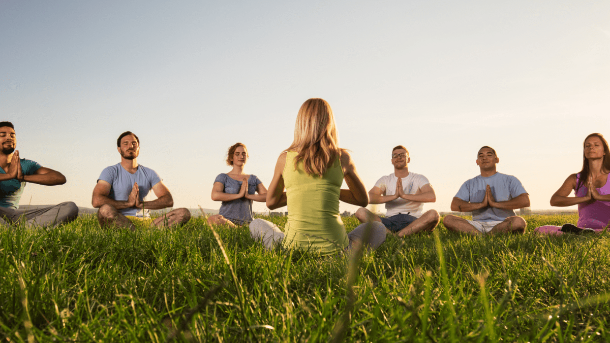Meditation Cafe: The Power Of Group Meditation – The Bendy Witch